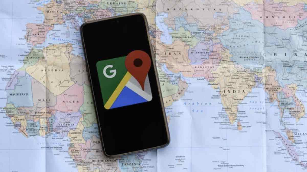 Google Maps rivoluziona l’app completamente: Waze ha le ore contate ...